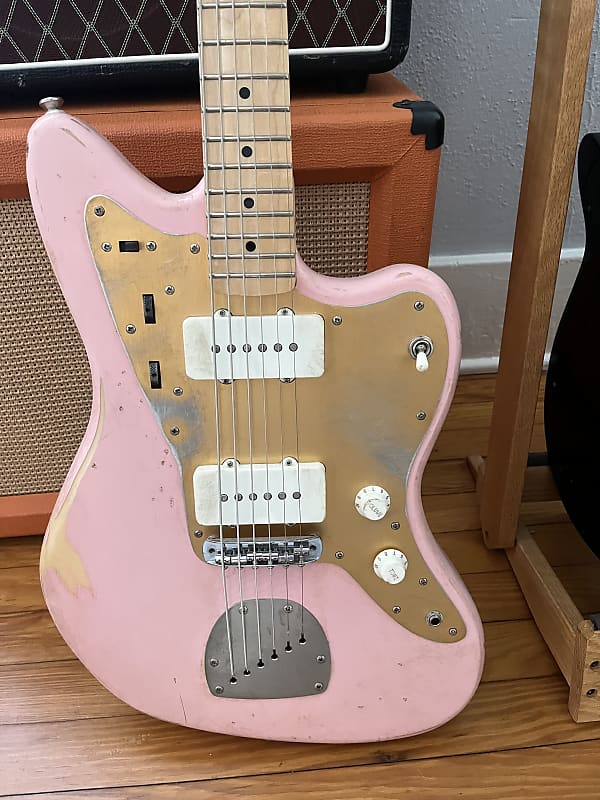 Fender Partscaster Baritone Jazzmaster 2021 - Relic’d Pink | Reverb