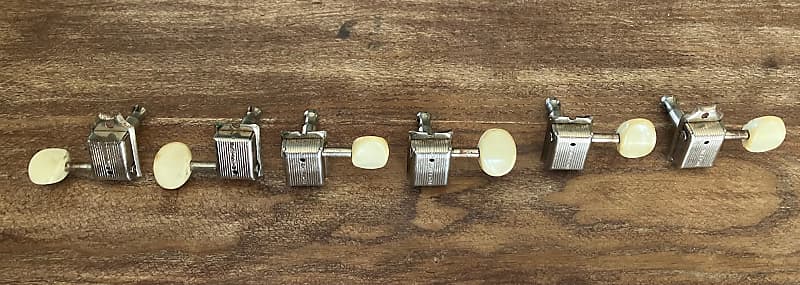 Fender Mustang Duo-Sonic Musicmaster Carvin 6 On Side Kluson | Reverb