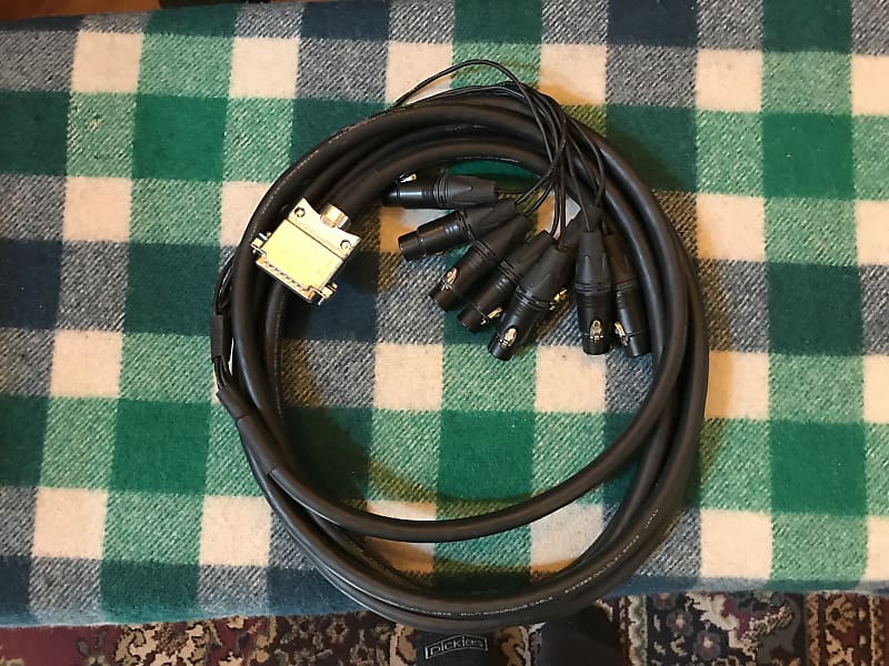 Mogami 2932 - DB25 to XLR F - Snake Cable - 14 Feet | Reverb