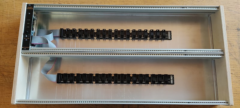 Eowave Boitier 6U - 104HP - Alimenté (FLAT) à plat 2024 | Reverb