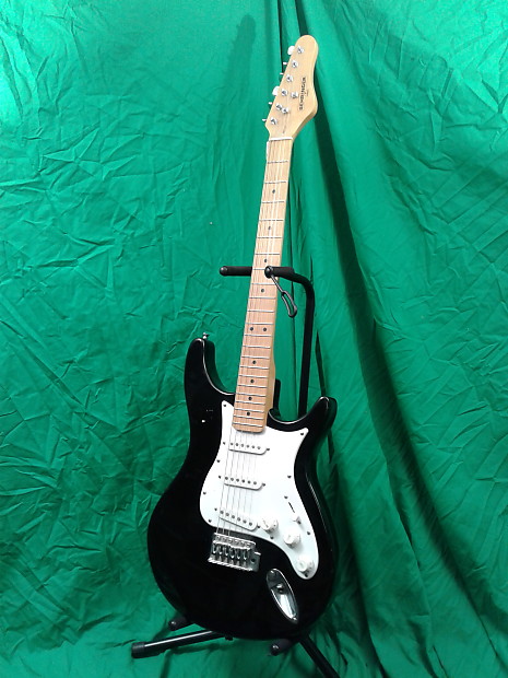 Behringer Electric Guitar | Reverb