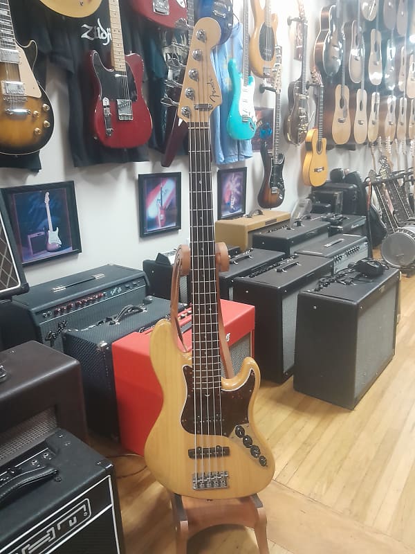 Fender 5 String Jazz Bass Deluxe 1999 - Natural-Active | Reverb
