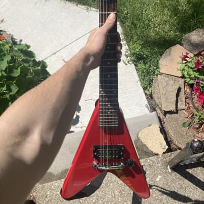 Maestro Roadie mini Flying V Electric Guitar w Case | Reverb