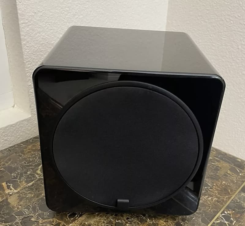 Episode ES-SUB-EVO8-110 8” Powered Subwoofer, Gloss Black. | Reverb