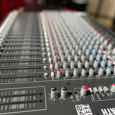 Allen & Heath ZED-24 24-channel Mixer with USB Audio | Reverb