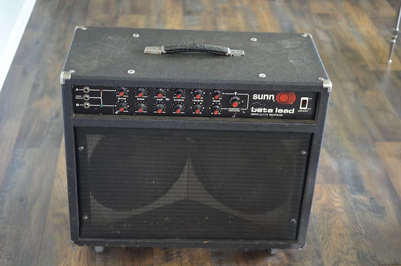 Sunn Beta Lead Guitar / Bass Combo Amplifier Black | Reverb