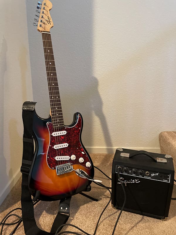 Fender Squier Strat - Red/Black Sunburst on Glossy Stained | Reverb