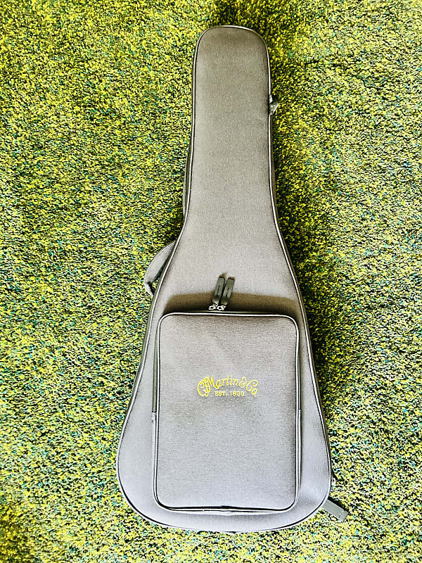 Martin Deluxe Soft Shell 000 gig Bag 2024 | Reverb