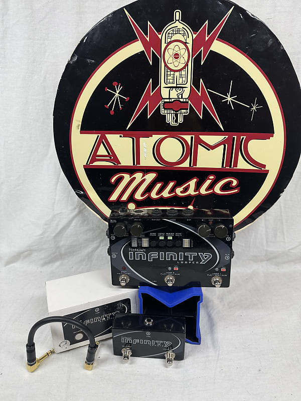 Pigtronix Infinity Looper v1 Pedal with Remote Switch and | Reverb