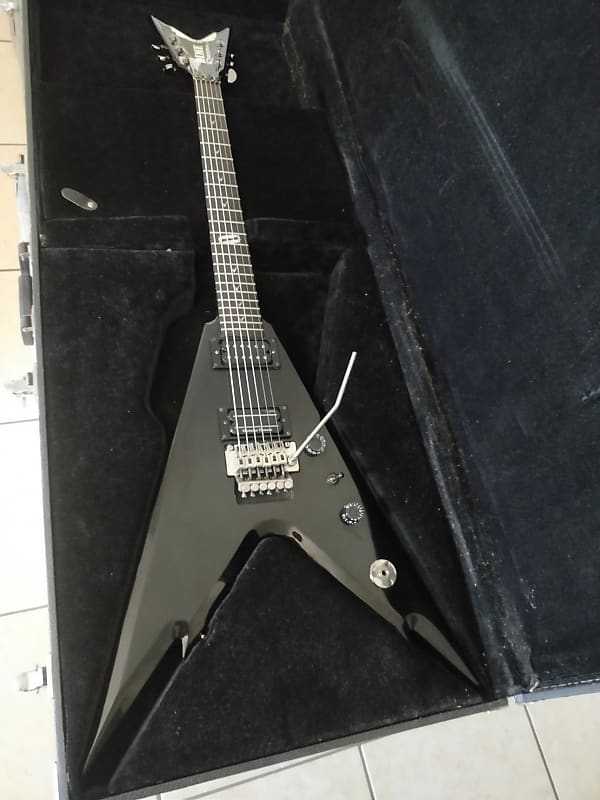 Dean Razorback Flying V Gloss Black | Reverb