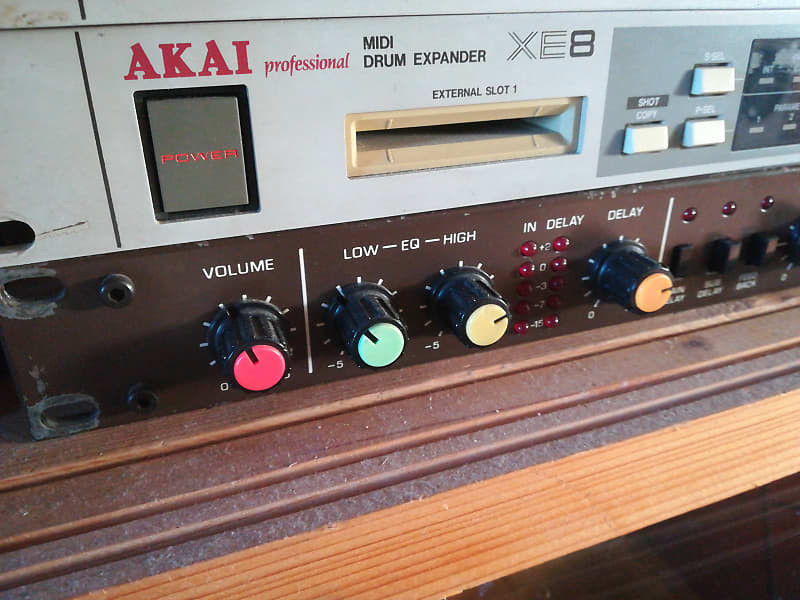Akai XE 8 12 bit lo fi vintage retro drum machine groove box | Reverb