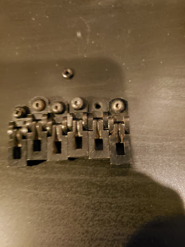 Jackson Charvel JT-6 Saddles for tremolo | Reverb