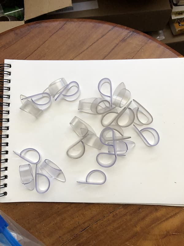 24 Jim Dunlop “D” clear plastic thumb picks - size Small | Reverb