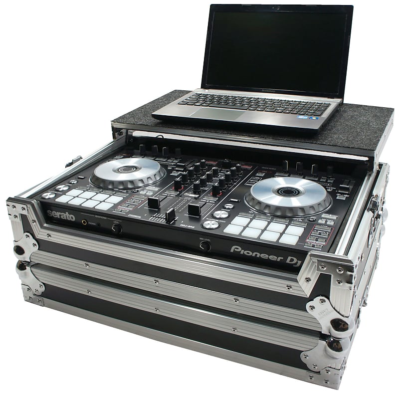 traktor s8 flight case