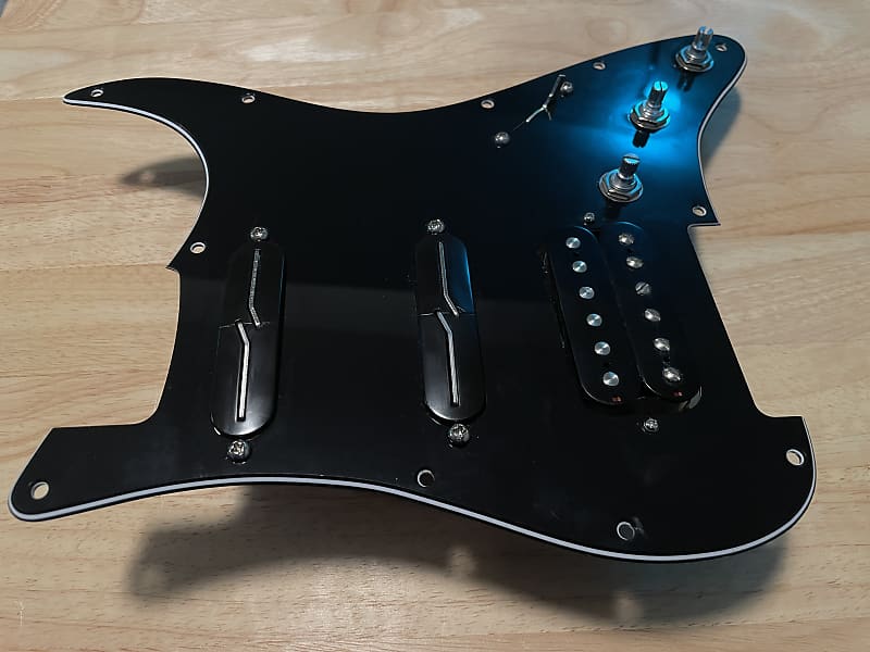 Lindy Fralin Prewired HSS Strat Split Blade Pickguard (High | Reverb