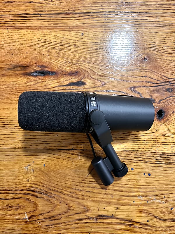 Shure SM7B Cardioid Dynamic Microphone 2001 - Present - Black | Reverb