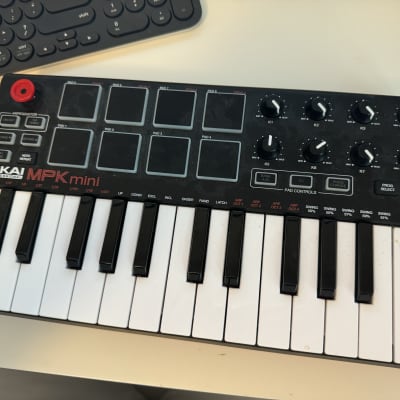 AKAI MPK Mini MK3 - 25 Key USB MIDI Keyboard Controller | Reverb