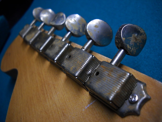 Genuine Fender Lic. Relic Strat neck Aged Vintage finish | Reverb