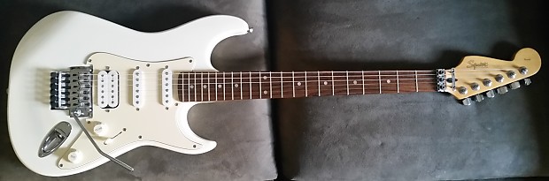 Fender Squier Stagemaster Standard (SSH) in off white | Reverb