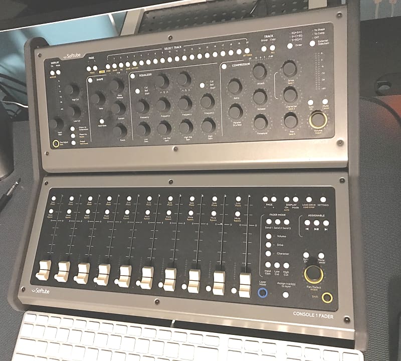 Softube Console 1 MKII Hardware/Software Mixer and Console 1 | Reverb