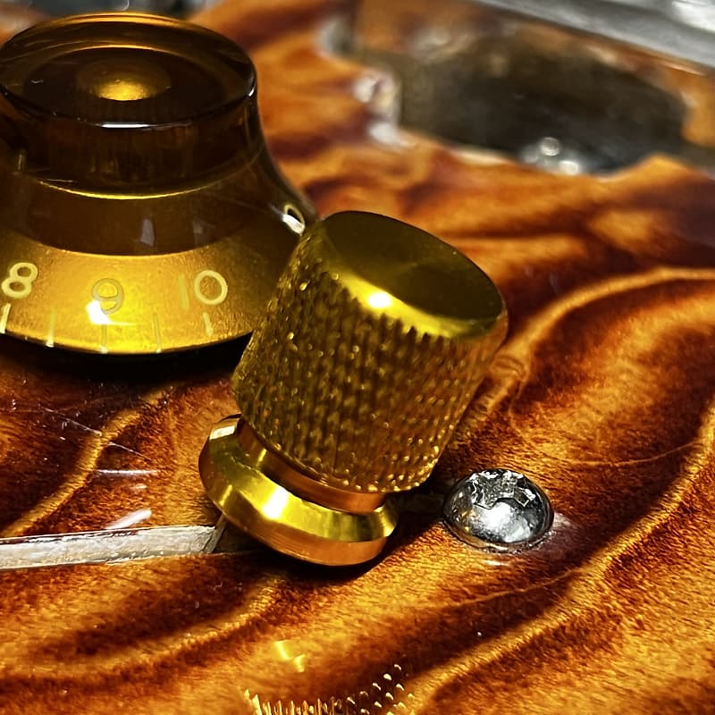 Kinnatone Gold Skirted Knurled 3 or 5 way Blade style Switch | Reverb