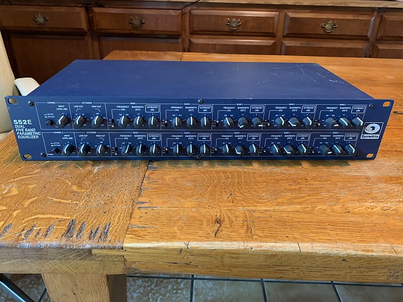 Symetrix 552E dual 5-band parametric EQ | Reverb