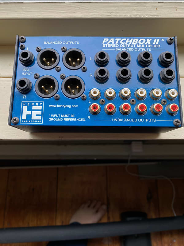 Henry Engineering Patchbox II STEREO OUTPUT MULTIPLIER | Reverb