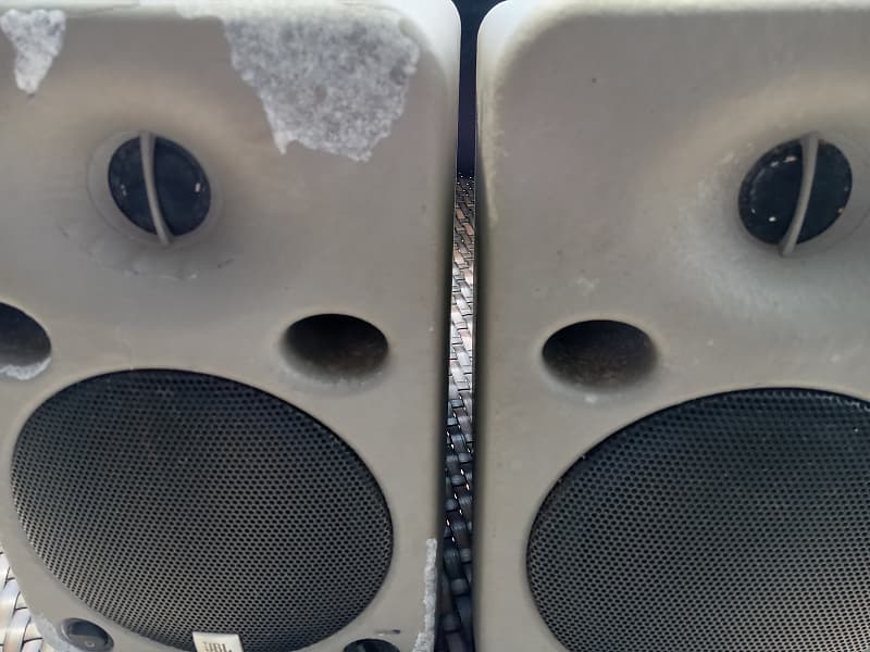 JBL LSR25P Linear Spatial Reference Bi-Amplified Monitor | Reverb