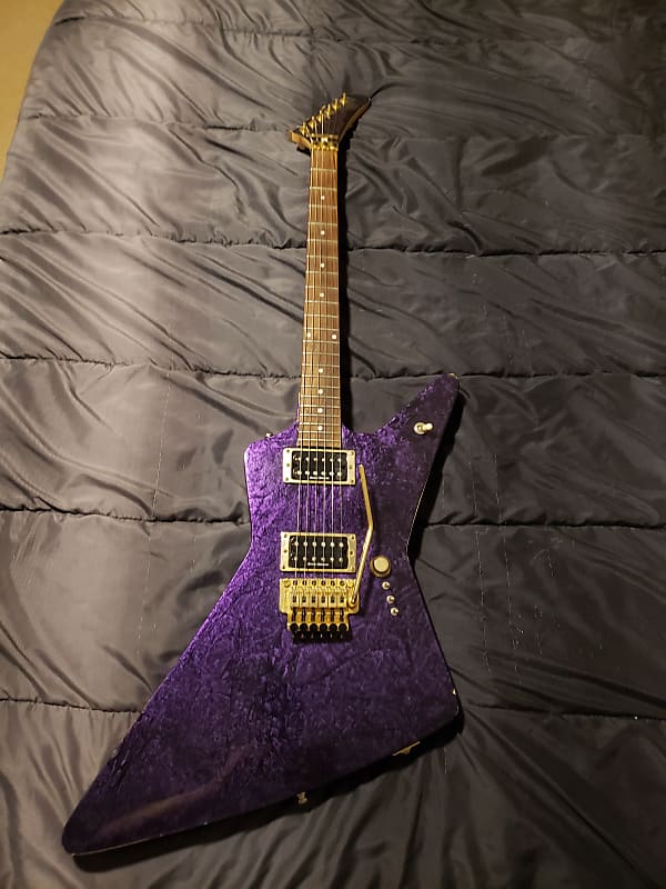 Explorer style guitar, custom paint, floyd rose | Reverb