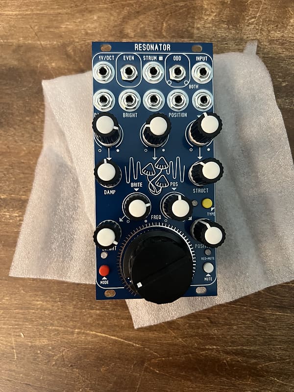 Blue Lantern Resonator - Mutable Instruments Rings Clone - | Reverb