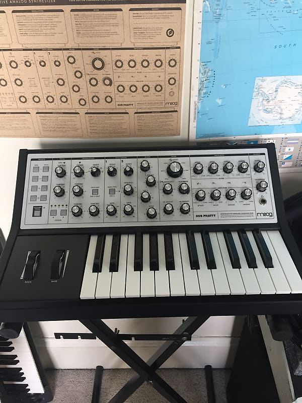 Moog Sub Phatty Analog Synthesizer | Reverb UK