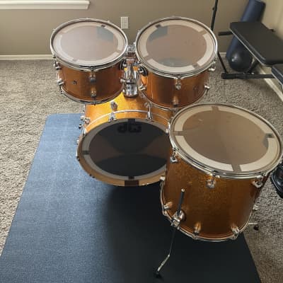 DW Performance Series Gold Sparkle Drum Kit | Reverb