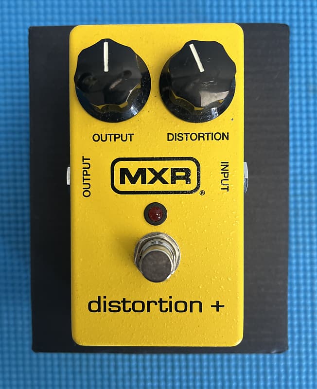 MXR M104 Distortion + - Yellow | Reverb