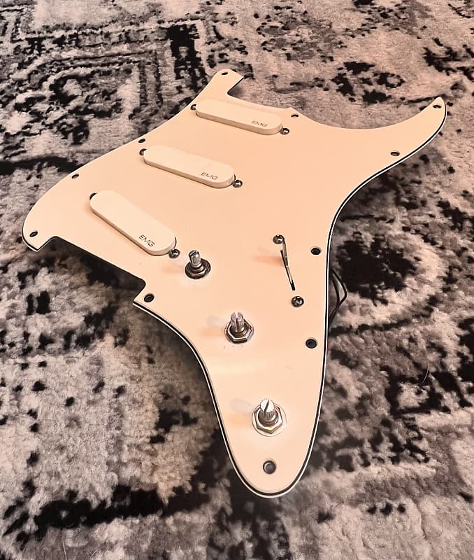 EMG DG20 David Gilmour Pre-Wired Loaded Strat Pickguard | Reverb