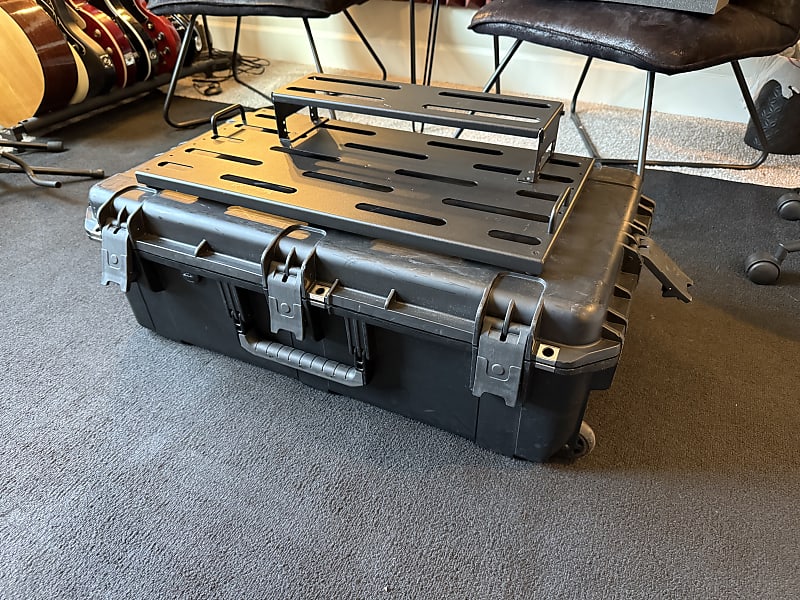 Creation Music Company Aero Series Pedalboard w/ SKB Rolling | Reverb