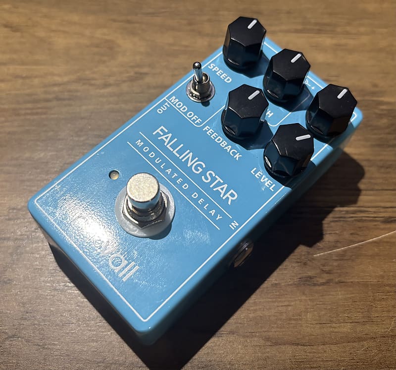 Movall Falling Star Modulated Delay | Reverb