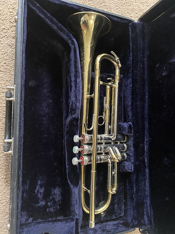 Conn Victor 22B - Lacquer | Reverb