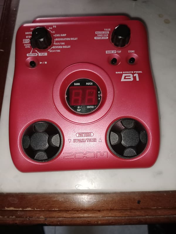 ZOOM B1 BASS PEDAL MULTI EFFECTS 32 bit DSP 96kHz 13 amp | Reverb