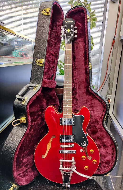 Epiphone Dot CH Semi-Hollowbody Guitar in Cherry Red with | Reverb
