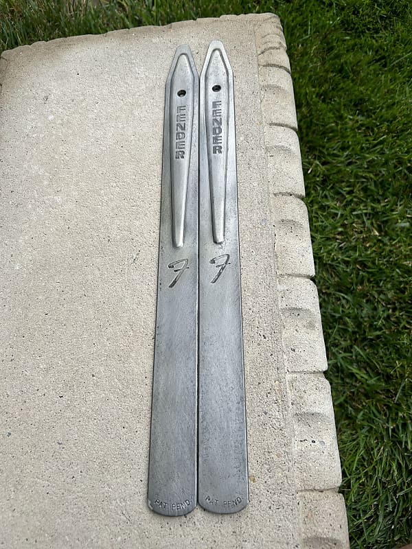 Fender 19” Original/ vintage tilt-back amplifier legs Early | Reverb