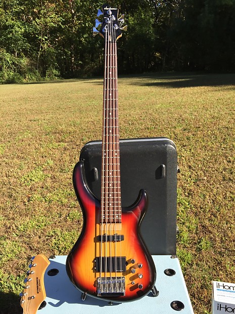 Jackson 5 String 3 Tone Sunburst | Reverb