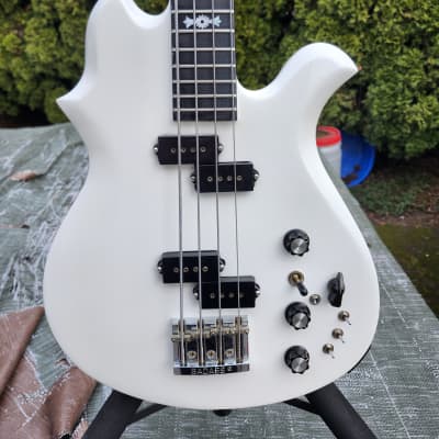 BC Rich Bich 8- String Bass 1981 Natural | Reverb