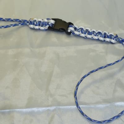 Fret Knot Strap Connector Strap Connector 2024 - Blue/White | Reverb
