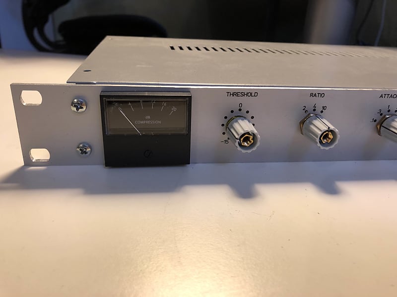 SSL GSSL Stereo compressor G4000 "Clone" | Reverb