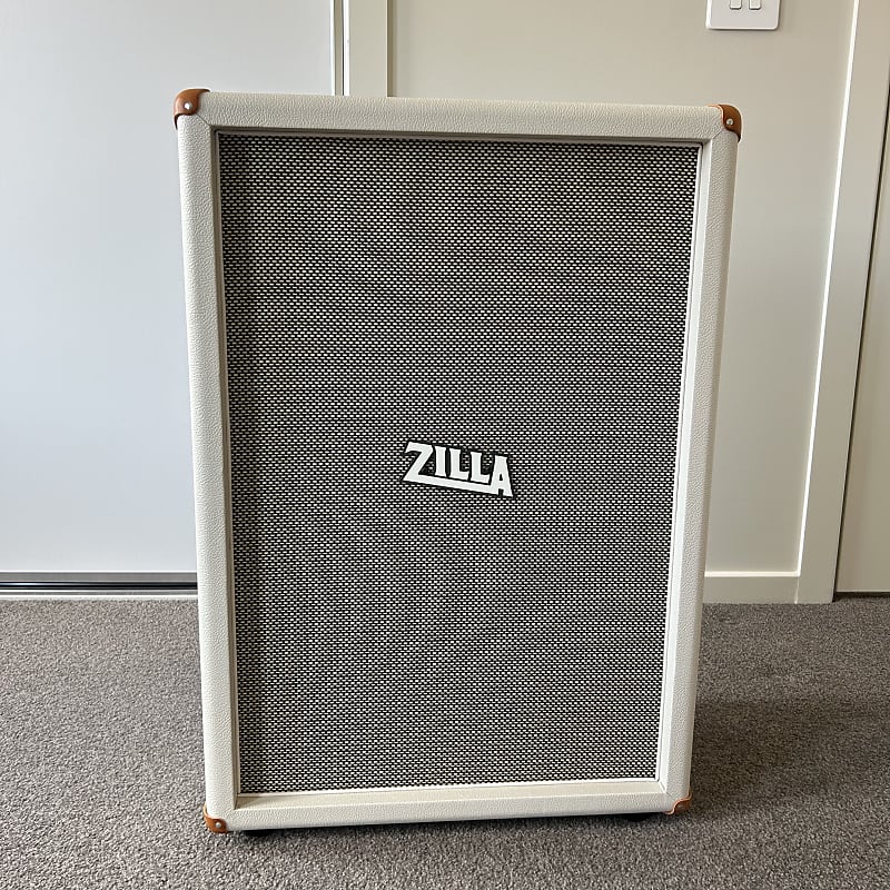 Zilla Studio Pro 2x12 cabinet in perfect condition | Reverb Australia