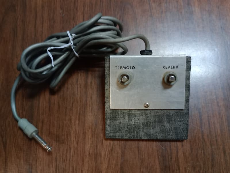 Silvertone 1960's Vintage 2-Button Footswitch Grey 1484, | Reverb