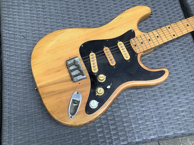 Granada Vintage 70’s strat / Stratocaster / hardtail / big | Reverb