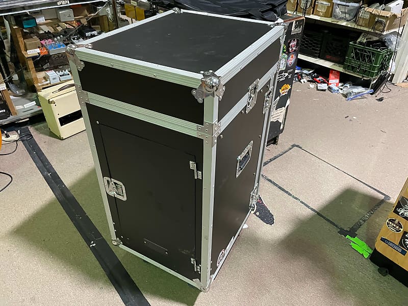 Road Runner roadrunner 11MRR16UC Large Rolling Mixer & Rack | Reverb