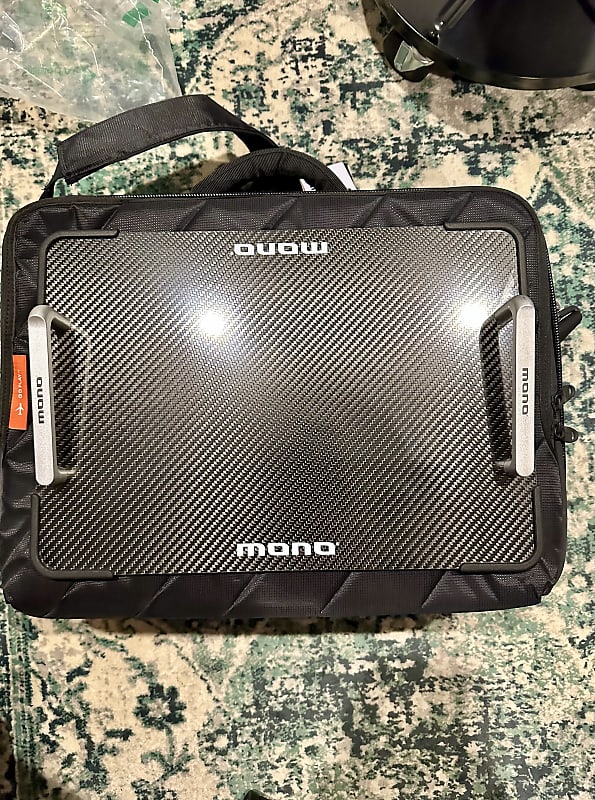 Mono Pedalboard Carbon Small with Case | Reverb