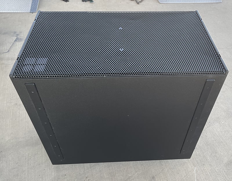 d&b Audiotechnik J-INFRA Subwoofer | Reverb